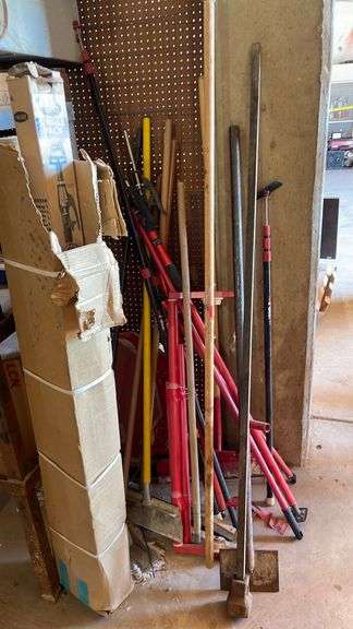 Assorted Zippoles & Load Barriers - Sierra Auction Management Inc