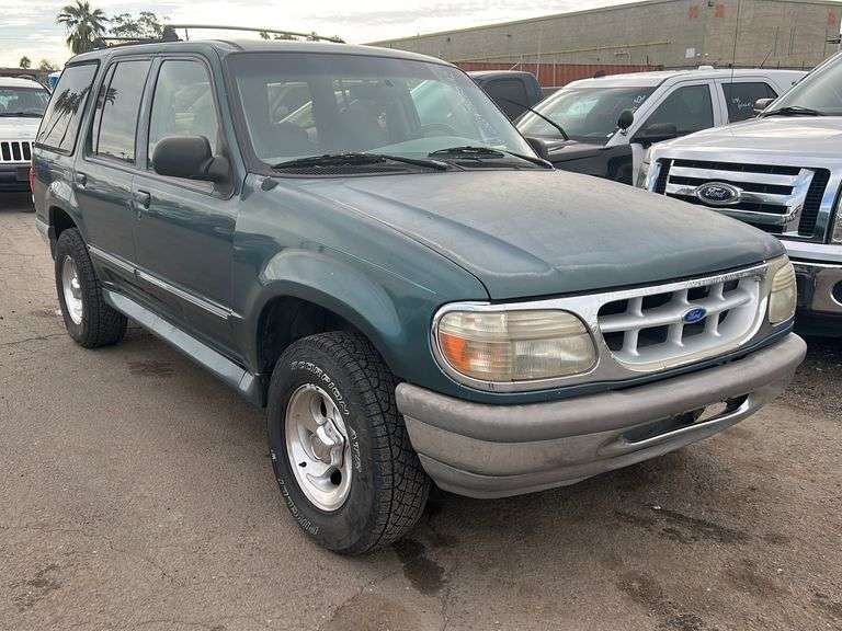 1995 Ford Explorer Eddie Bauer / Limited / XL / XLT - Sierra Auction ...