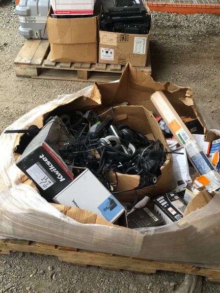 Box of Misc. Electronics - Sierra Auction Management Inc