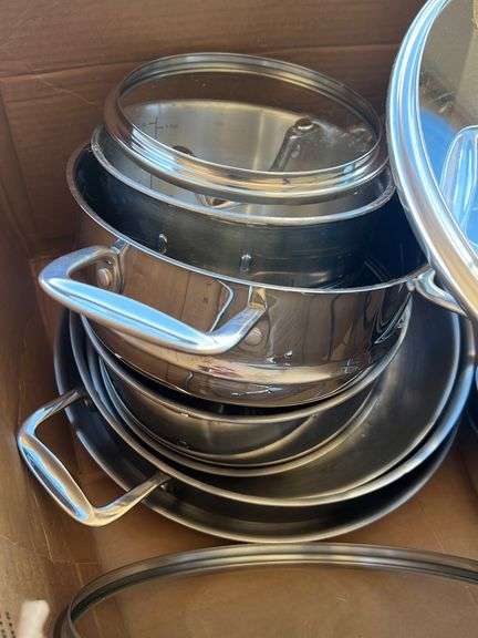 Members Mark Cookware Set - Sierra Auction Management Inc