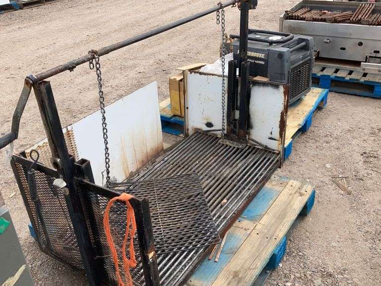 Hand crank adjustable charcoal barbecue grill - Sierra Auction ...