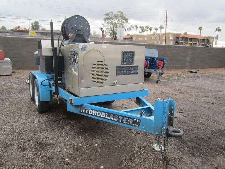 2017 Hydroblaster Pressure Washer Trailer - Sierra Auction Management Inc