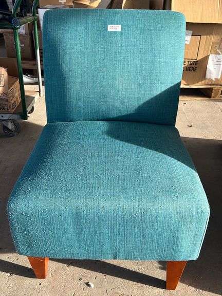 Blue Chair - Sierra Auction Management Inc