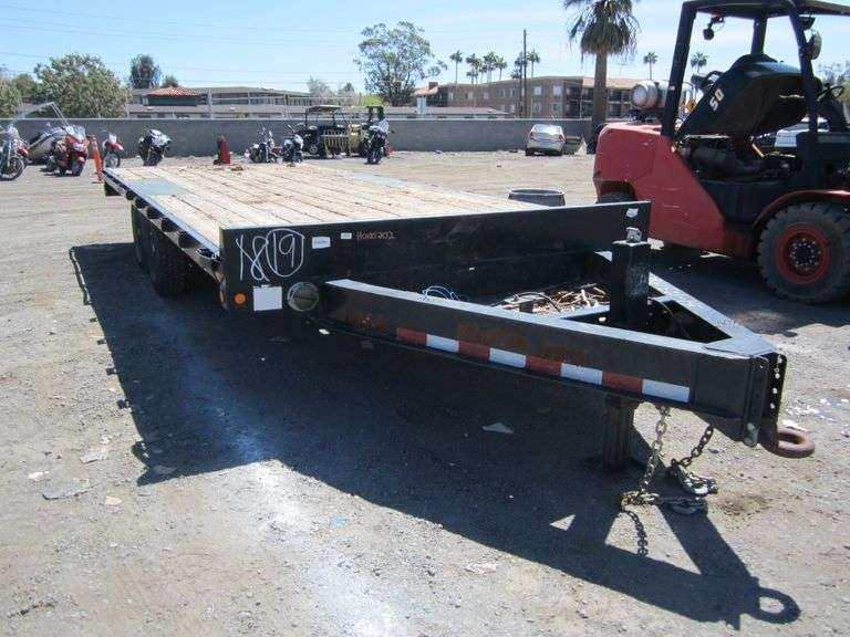 Big Tex Flatbed Trailer - Sierra Auction Management Inc