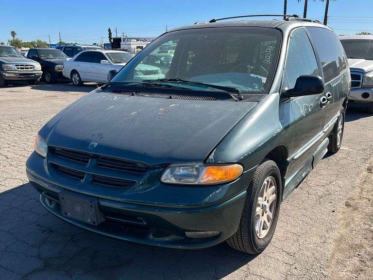 1998 Dodge Grand Caravan SE / Sport - Sierra Auction Management Inc