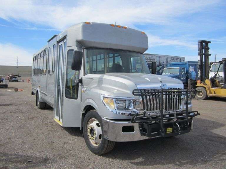 2014 International Navistar PC805 Shuttle Bus - Sierra Auction ...