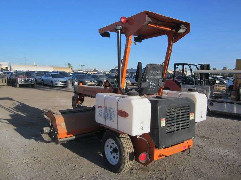 2016 Laymore SM300 Street Sweeper - Sierra Auction Management Inc
