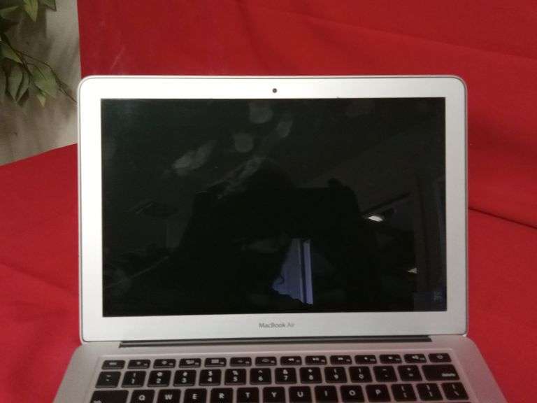 (1 Qty) Apple Mac Mini Model A1347, (1 Qty) Apple MacBook Air Model ...