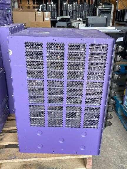 Extreme Networks Black Diamond 8810 10 Slot Chassis - Sierra Auction ...