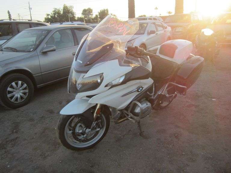 2015 BMW R1200RT - Sierra Auction Management Inc