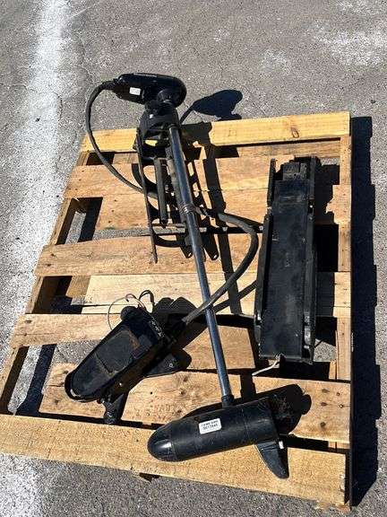 24-volt MotorGuide Tour Digital Trolling Motor With Foot Pedal and ...