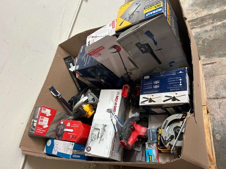 Pallet of Damaged Items - Sierra Auction Management Inc