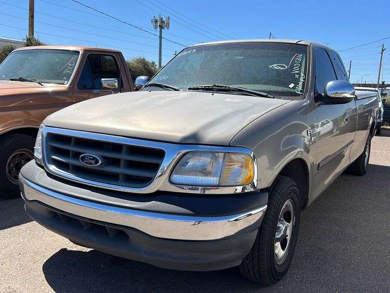 2002 Ford F150 King Ranch / Lariat / XL / XLT - Sierra Auction ...