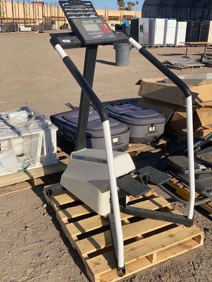 (P) Tectrix ClimbMax Fitness Machine - Sierra Auction Management Inc