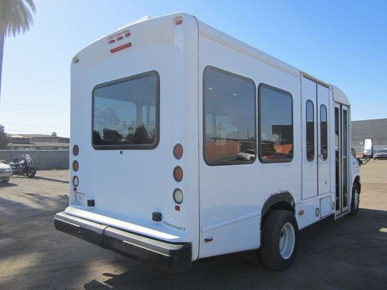 2016 Ford E350 Shuttle Bus - Sierra Auction Management Inc