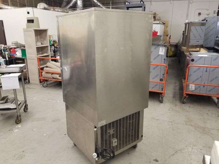 American Panel AP12BCF110-3 HURRiCHiLL 12 Tray Blast Chiller / Shock ...