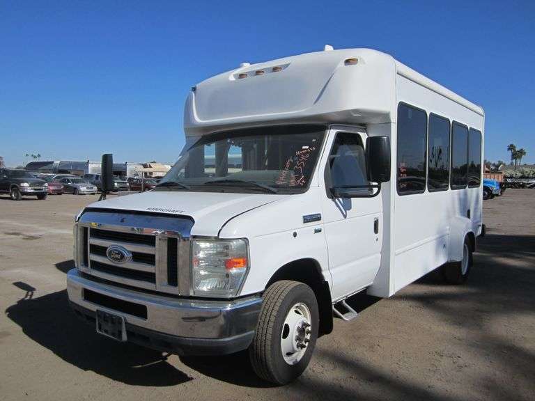 2016 Ford E350 Shuttle Bus - Sierra Auction Management Inc