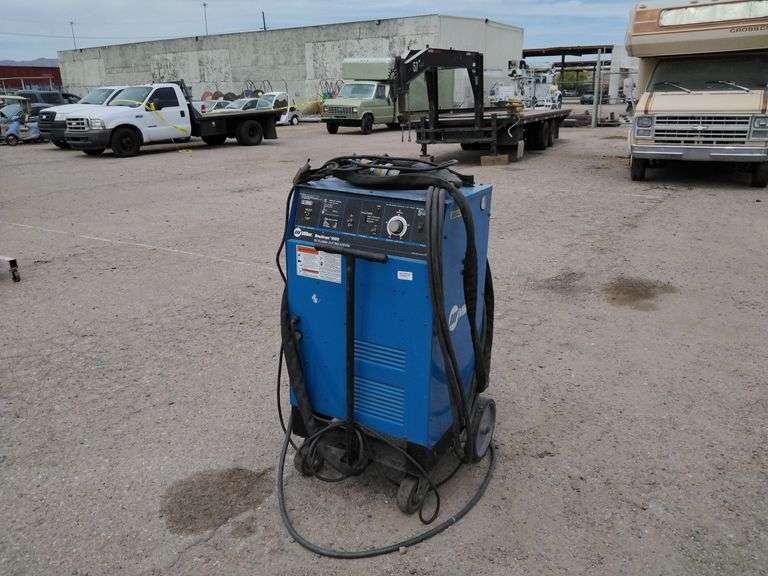 Miller Spectrum 1000 Plasma Cutter - Sierra Auction Management Inc