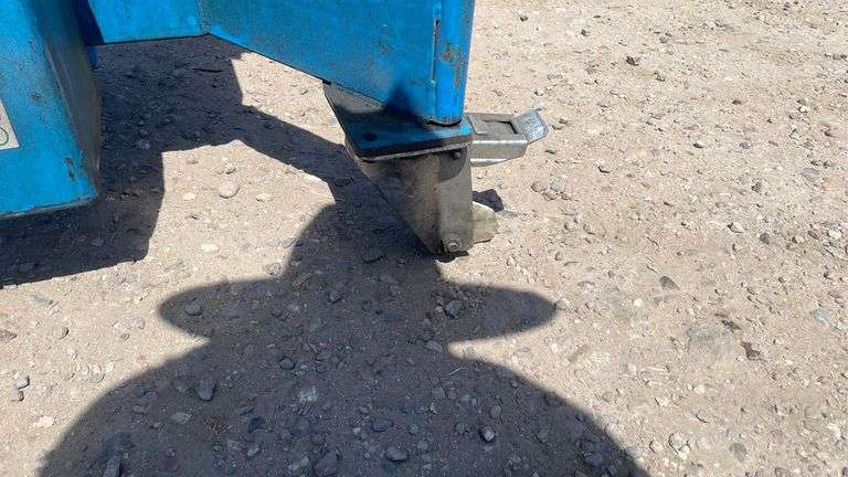 SEFAC DFA 6115 Platform Lift - Sierra Auction Management Inc