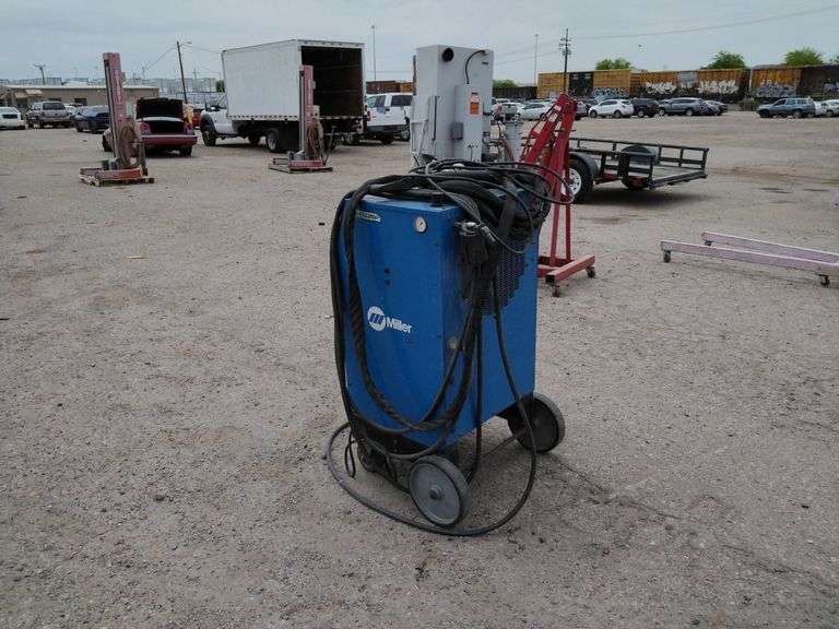 Miller Spectrum 1000 Plasma Cutter - Sierra Auction Management Inc