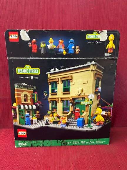 Seasme Street Lego Set - Sierra Auction Management Inc