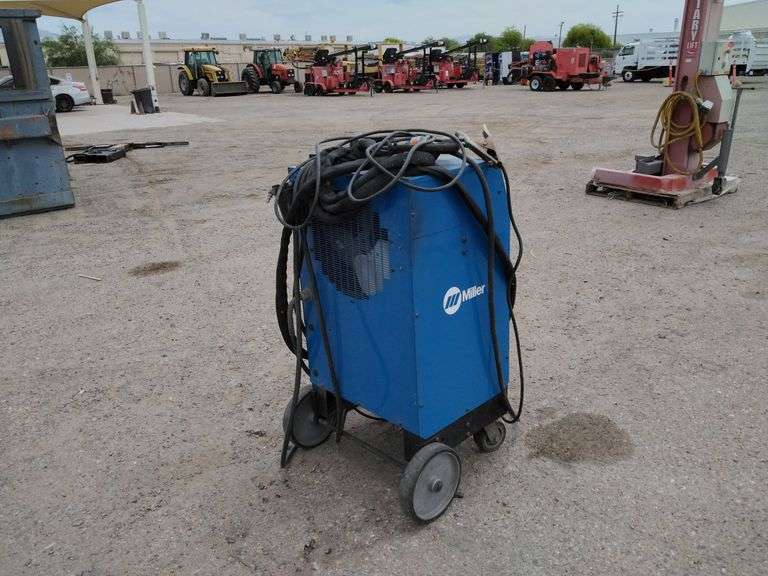Miller Spectrum 1000 Plasma Cutter - Sierra Auction Management Inc