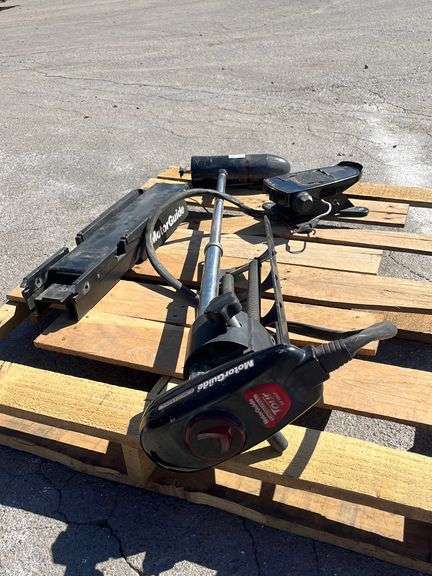 24-volt MotorGuide Tour Digital Trolling Motor With Foot Pedal and ...