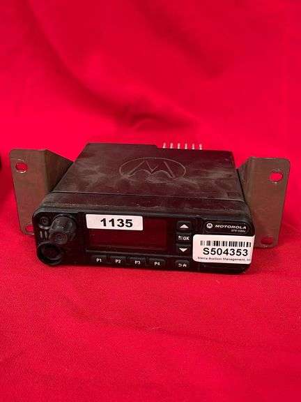(1 Qty) Motorola Radio Model: XPR 5580e - Sierra Auction Management Inc