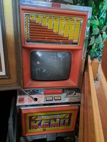 Vintage Keno "Giant Jack Pot" Video Slot Machine (Black and White ...