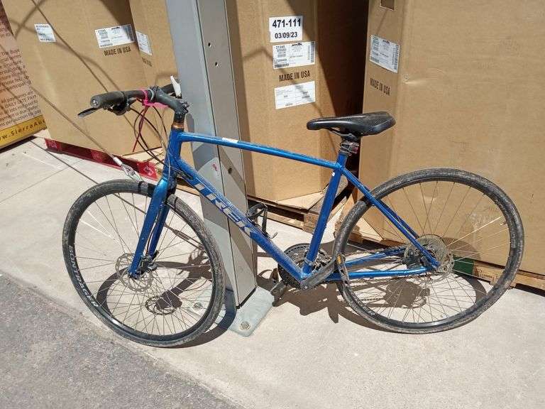 Blue Trek FX2 Road Bike - Sierra Auction Management Inc