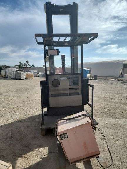 Crown Standing Shop Forklift SP3040-30 with Battery Charger - Sierra ...