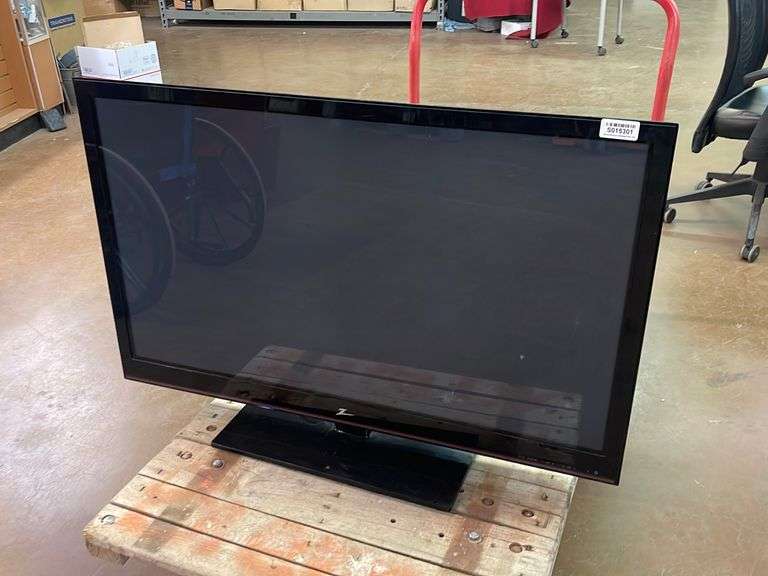 Zenith Plasma Tv With Swivel Base - Sierra Auction Management Inc