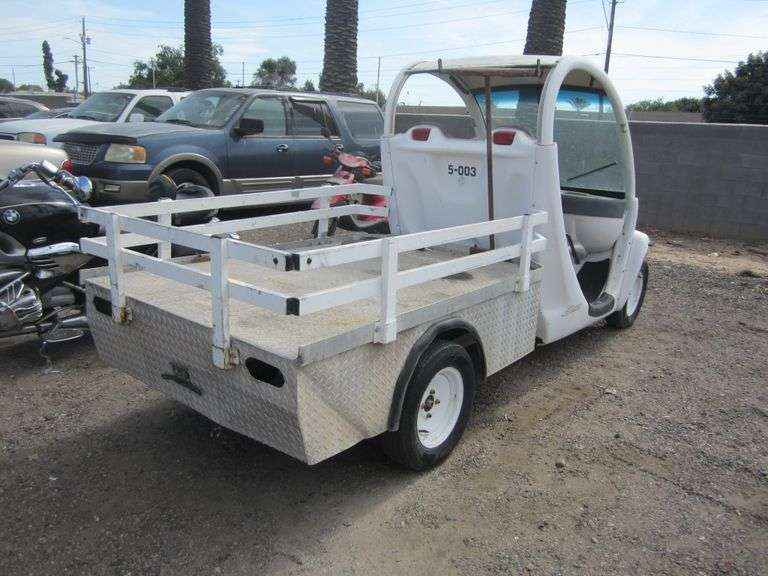 2000 GEM Utility Cart Utility Cart - Sierra Auction Management Inc