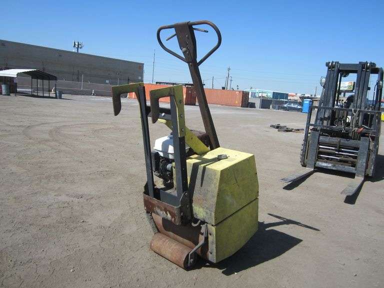 Wacker RSS800A Roller - Sierra Auction Management Inc