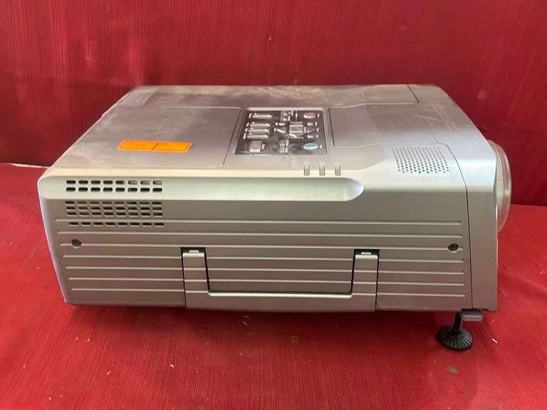 Epson PowerLite 9300i - Sierra Auction Management Inc
