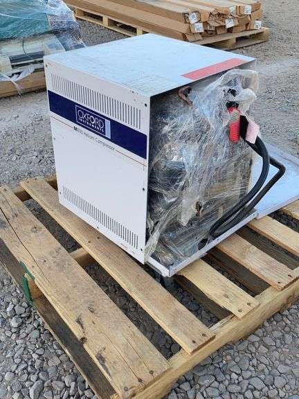 (P) Oxford instruments helium compressor. - Sierra Auction Management Inc