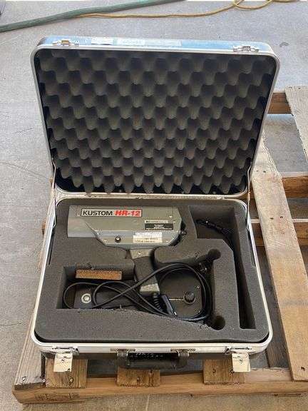 Kustom Signals HR-12 Speed Radar - Sierra Auction Management Inc