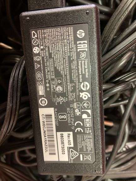 Box With HP Charging Cables - Sierra Auction Management Inc