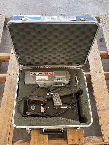 Kustom Signals HR-12 Speed Radar - Sierra Auction Management Inc