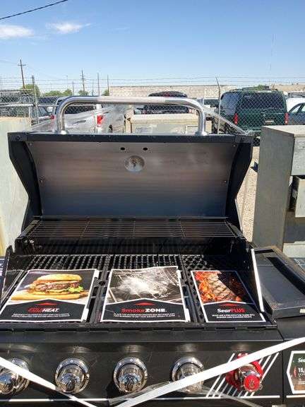 (1 Qty) Dyno-Glo 5 Burner Gas Grill With Side Burner - Sierra Auction ...