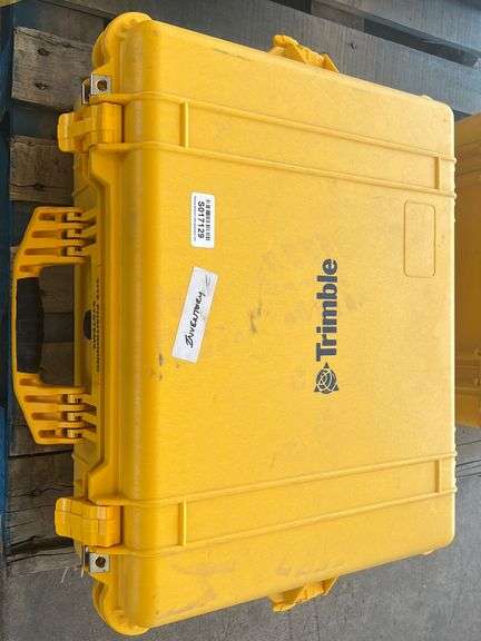 Trimble TrimMark 3 and Trimble 5700 GPS Reciever with Case - Sierra ...