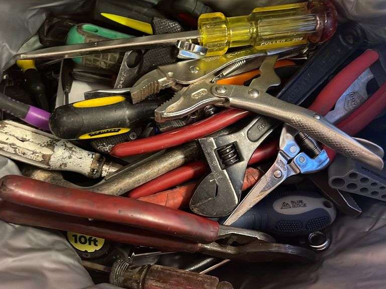 WorkForce Tool Bag With Tools - Sierra Auction Management Inc