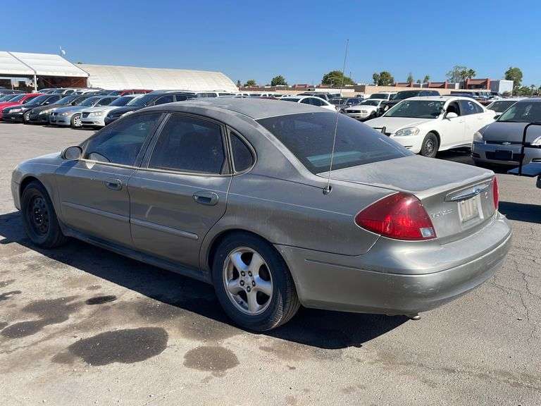 2002 Ford Taurus SE - Sierra Auction Management Inc
