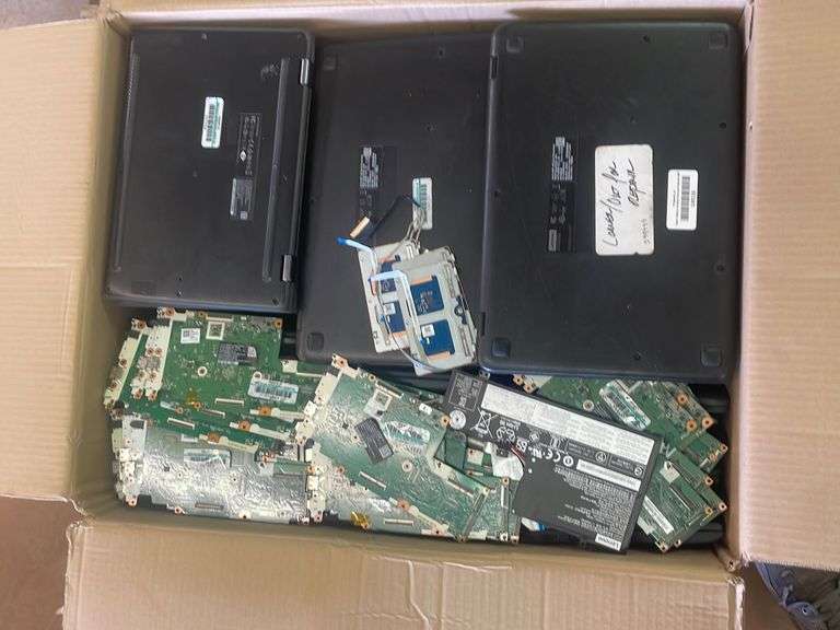Assorted Laptop Parts - Sierra Auction Management Inc