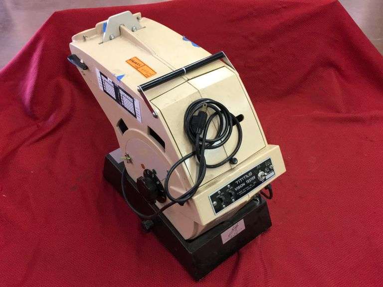Titmus Vision Tester 0V-7M - Sierra Auction Management Inc