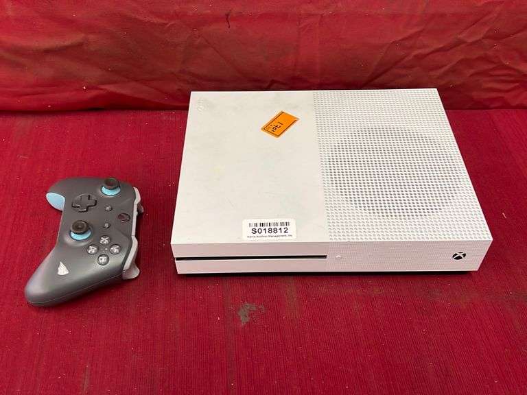 Xbox One S Console With Controller And Cables - Sierra Auction ...