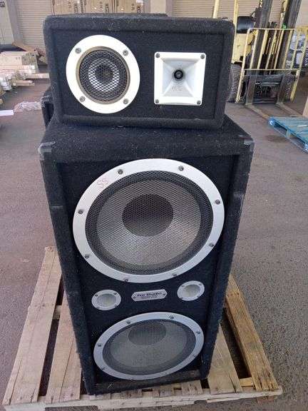 (P) 2 Gaint Pro Studio Industrial Sound Pressure System (P) 2 Gaint Pro ...