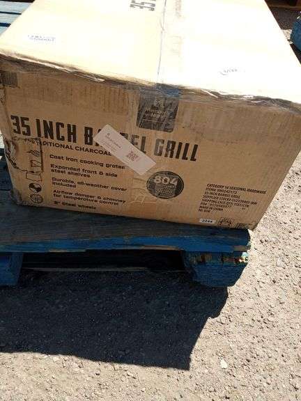 (1 Qty) Members Mark 35 Inch Barrel Grill - Sierra Auction Management Inc