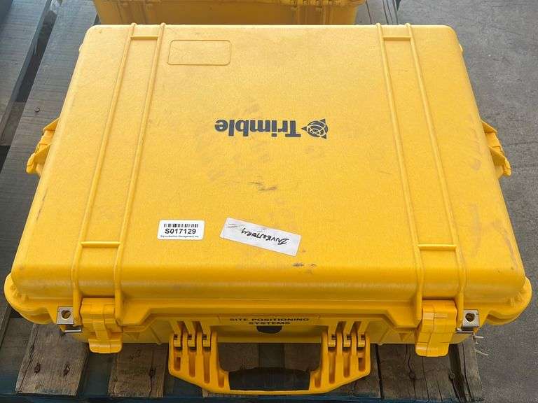Trimble TrimMark 3 and Trimble 5700 GPS Reciever with Case - Sierra ...