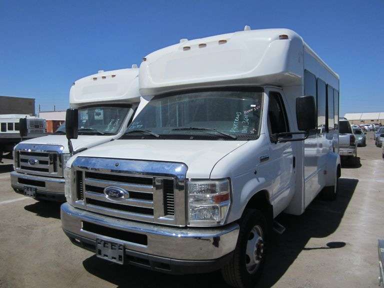 2018 Ford E350 Shuttle Bus - Sierra Auction Management Inc